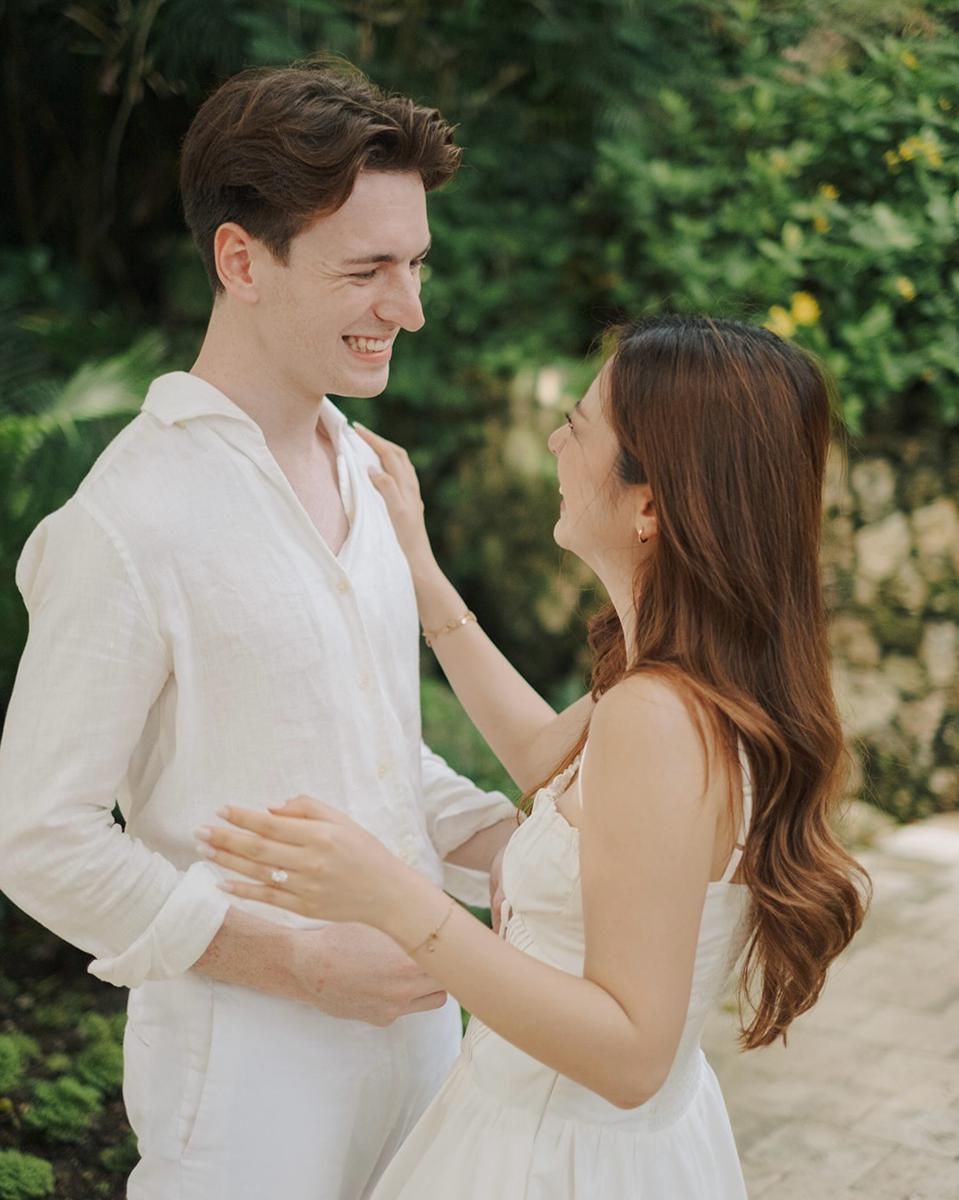 Dari dating app, ini 9 potret Jennifer Christie dilamar Alastair May!