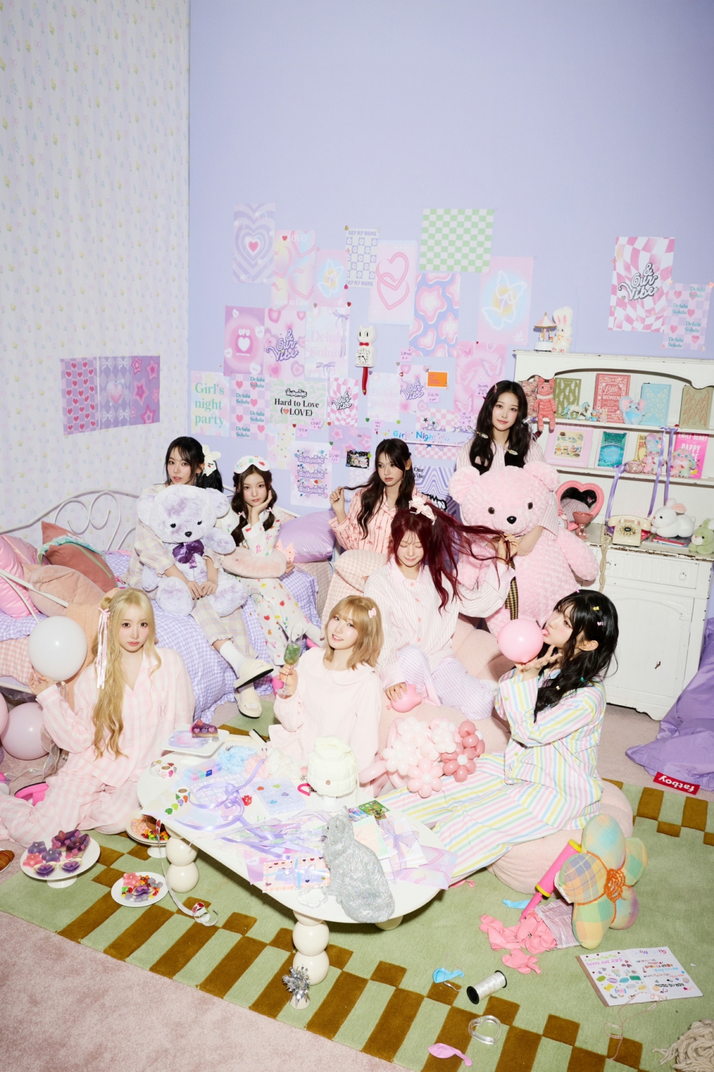 'UFO' 에너지 통했다…세이마이네임, 컴백부터 상승세 직진