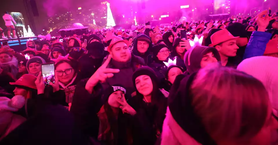 Magiczny Sylwester 25/26 z Dwójką w Katowicach! Gwiazdy na kosmicznej ...