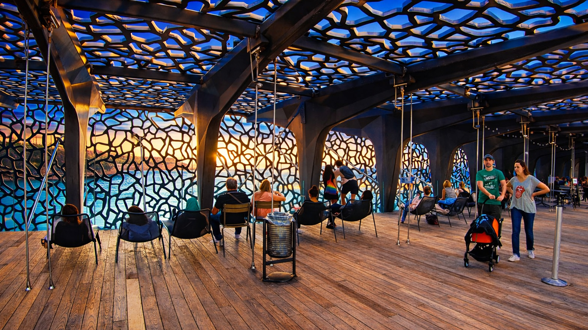 A sea view hidden inside Marseille