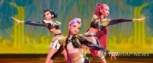 (LEAD) 'KPOP Demon Hunters' wins best animated feature, best song at ...