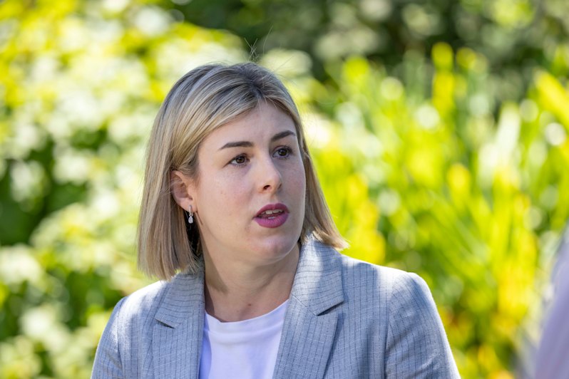 Second Liberal MP announces retirement following Sam Groth resignation