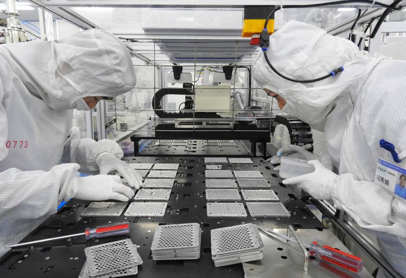 China's services growth hits 6-month low in December, shows private PMI