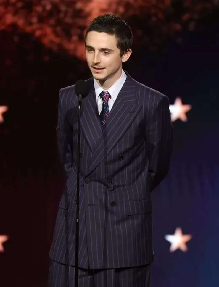 Timothée Chalamet ends his best actor win with a heartfelt nod to Kylie ...
