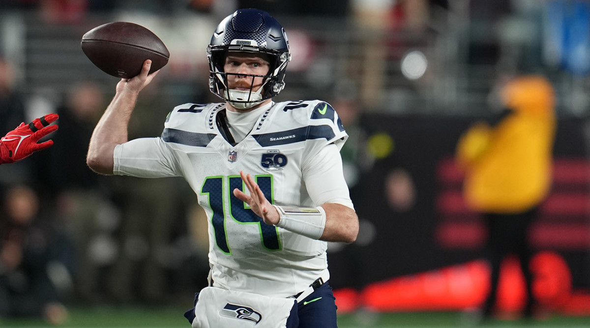 NFL playoff picture: AFC, NFC playoff seedings and wild card schedule