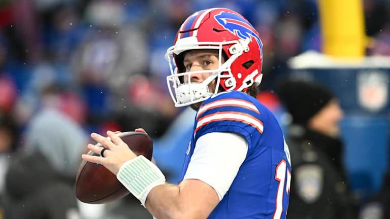 Josh Allen’s early Week 18 exit ends his NFL record TD streak