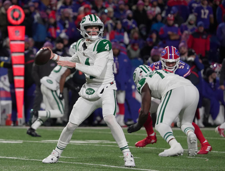 Report card: Bills close out Highmark Stadium with a 35-8 win vs. Jets