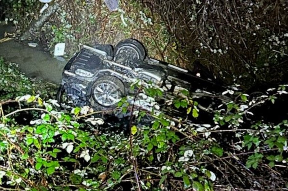 Driver faces DUII charge after crash down embankment in Troutdale