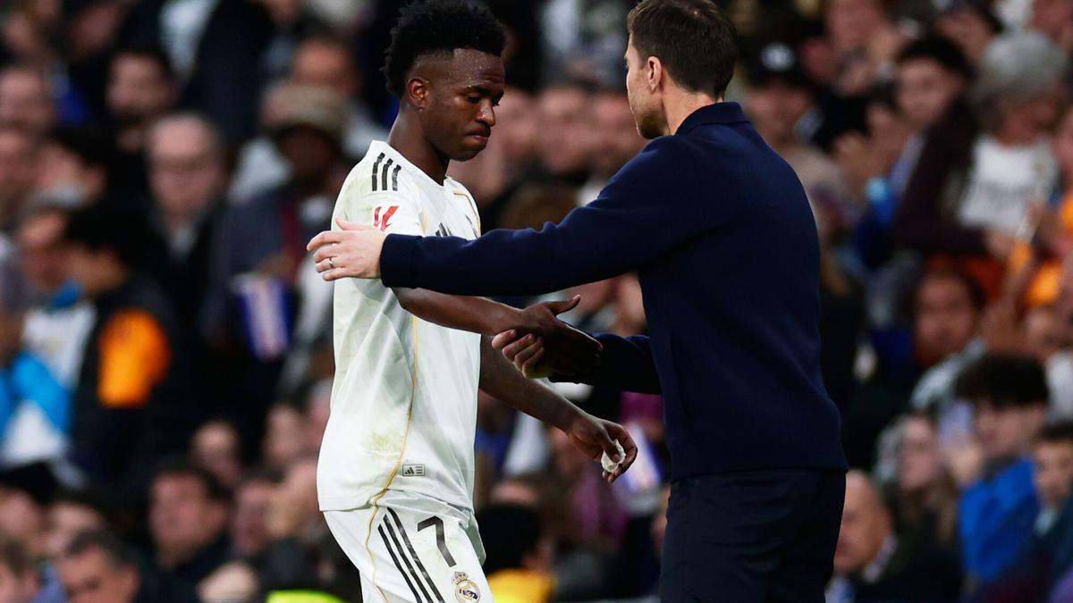 Vinicius, a Xabi: "Dile a Gonzalo que tiene que dar alguna"