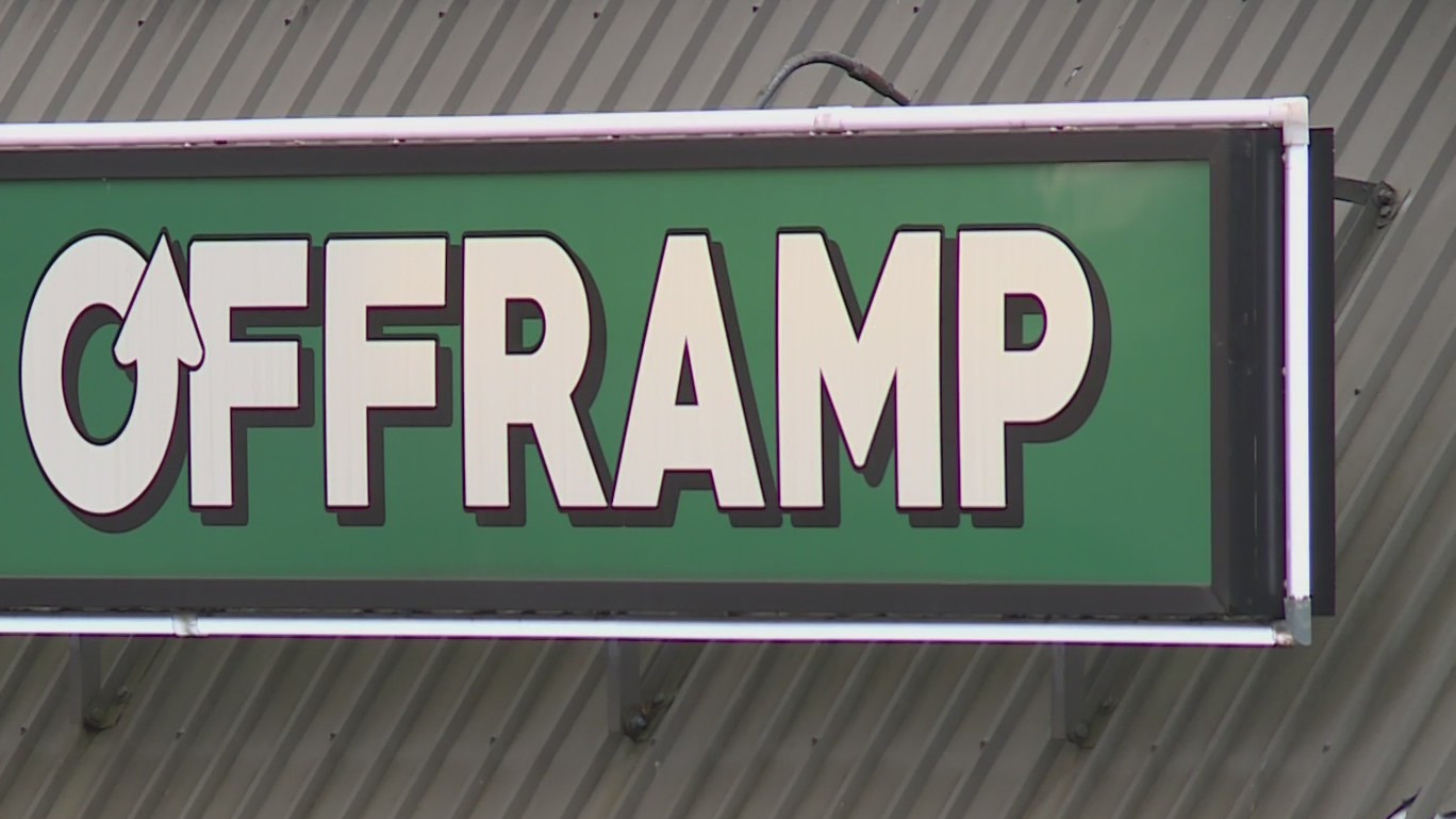 Suspect in fatal Vancouver sports bar shooting turns self in to police