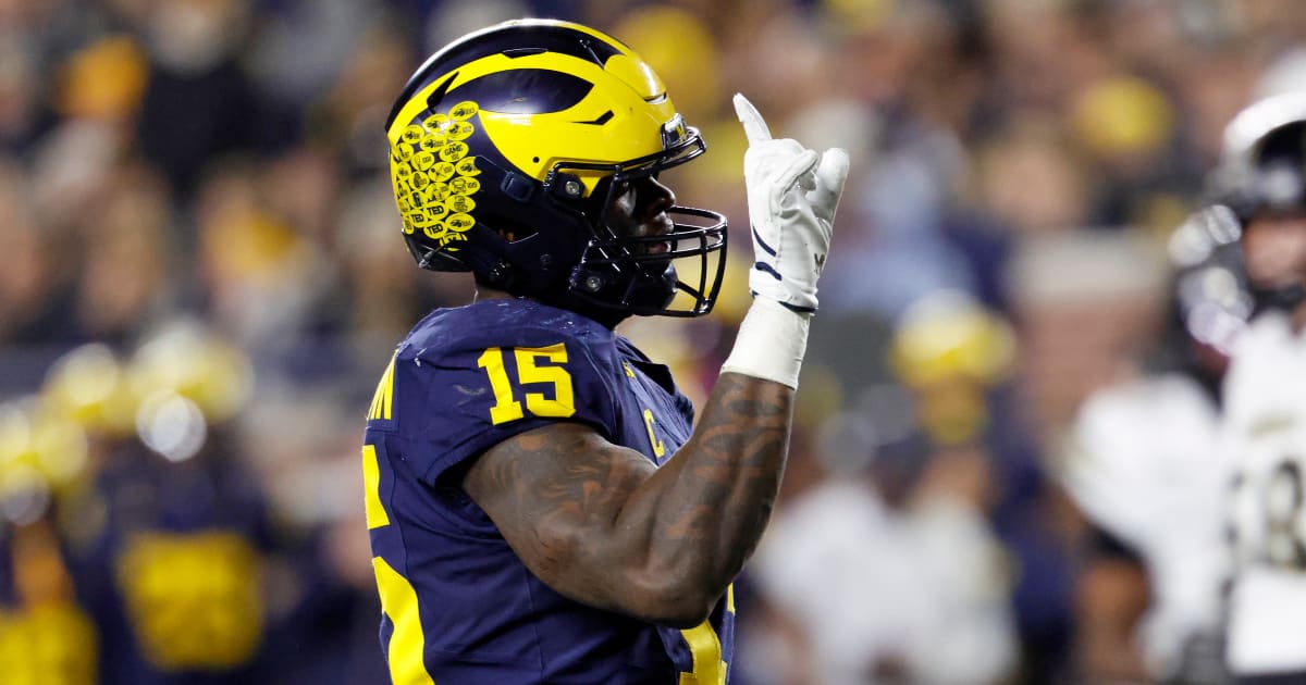 Michigan LB Ernest Hausmann announces medical retirement from football