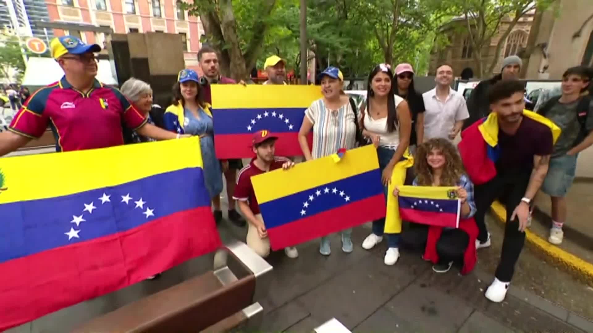 More than two hundred gather in Sydney in wake of events in Venezuela