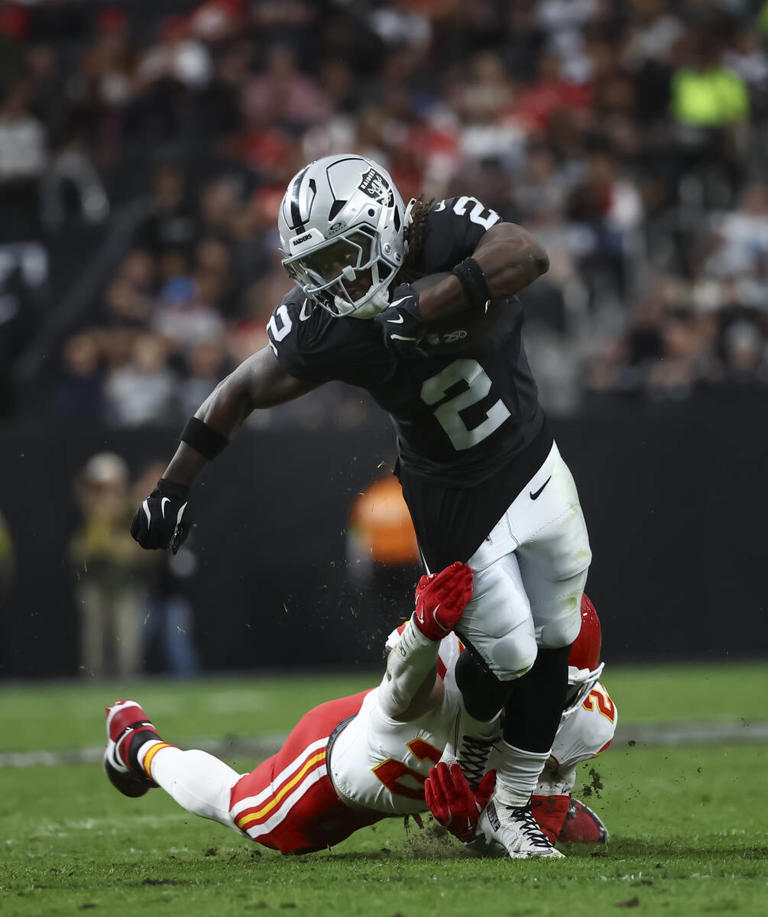 Raiders end season with win, still get No. 1 pick in NFL draft