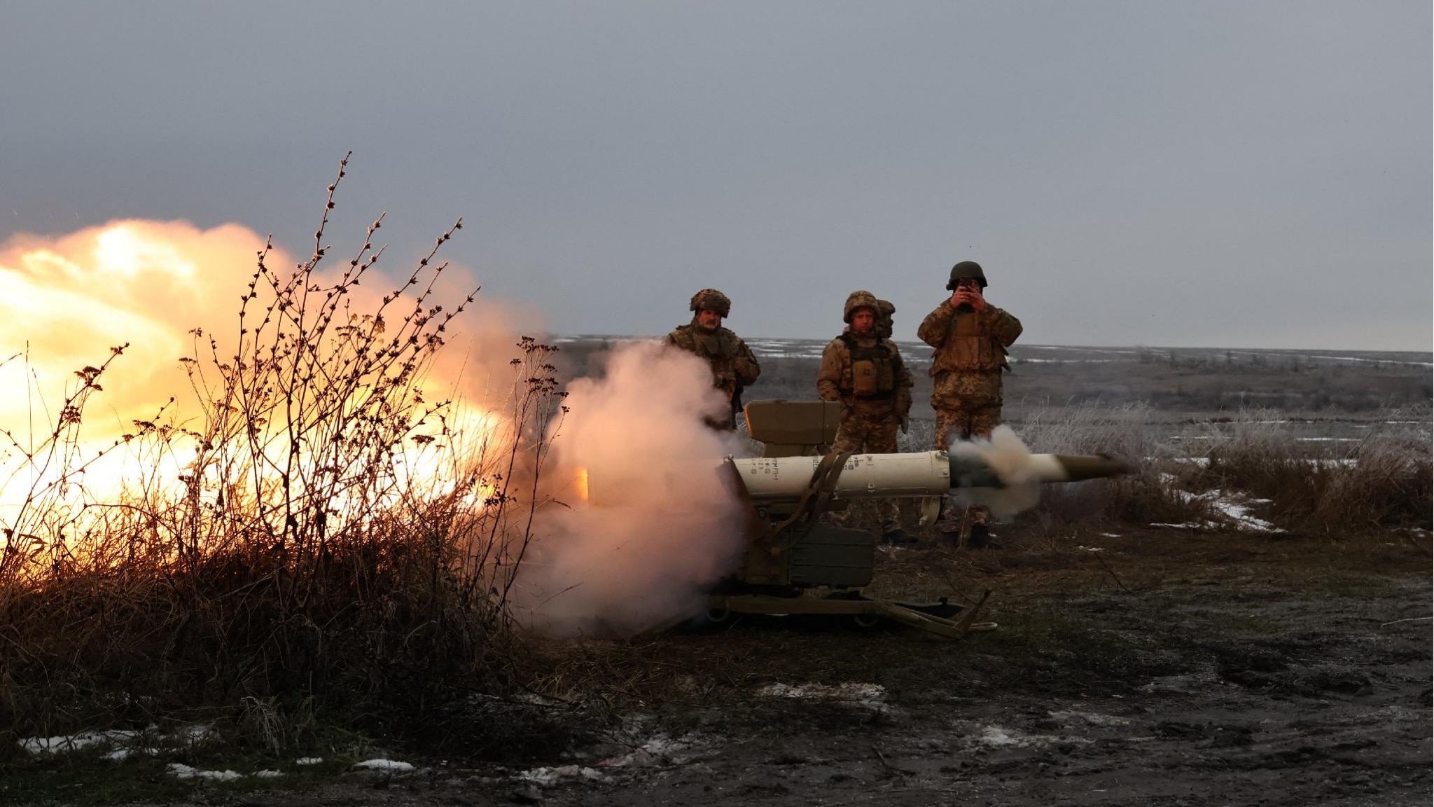 Mosca avanza nel Donbas e verso Kharkiv. Medvedev: "Zelensky come Maduro"