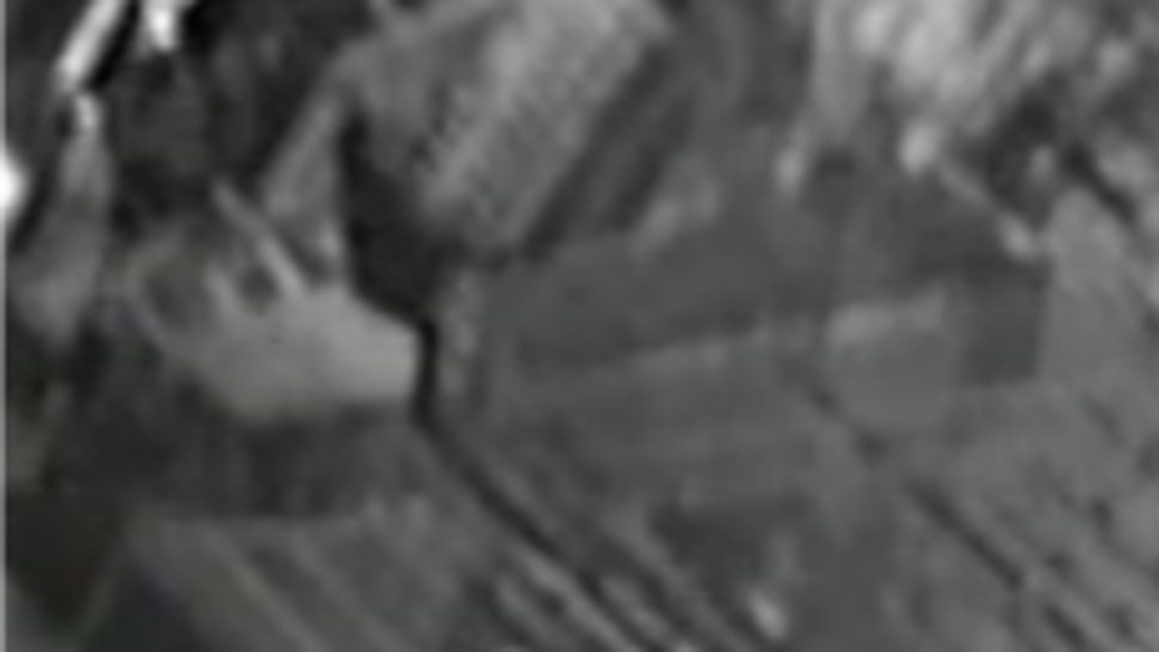 Chicago police seek person of interest in Little Village homicide