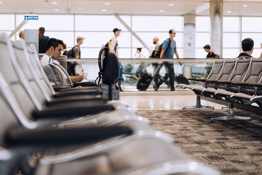 Travelers stranded in Caribbean as US military operation sends airlines ...