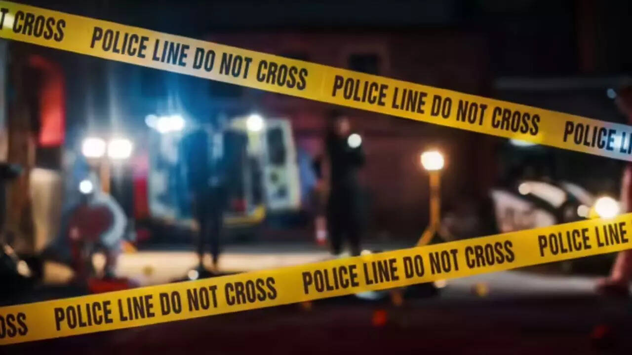 Delhi double murder: Elderly couple found dead at home in Shahdara ...