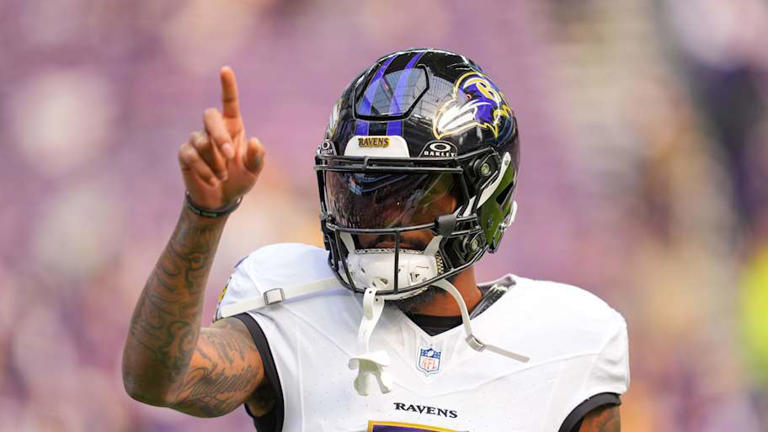Ravens' Lamar Jackson returns vs. Steelers, starting WR out