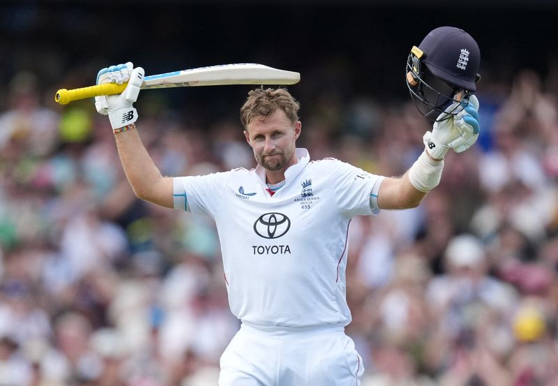 Cricket-England all out for 384 after Root ton in fifth Ashes Test