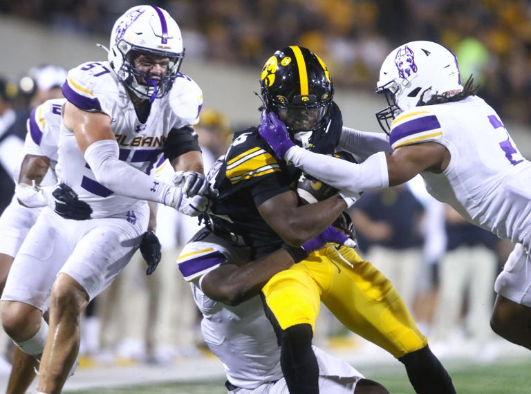 Colorado adds Albany EDGE Balansama Kamara in transfer portal