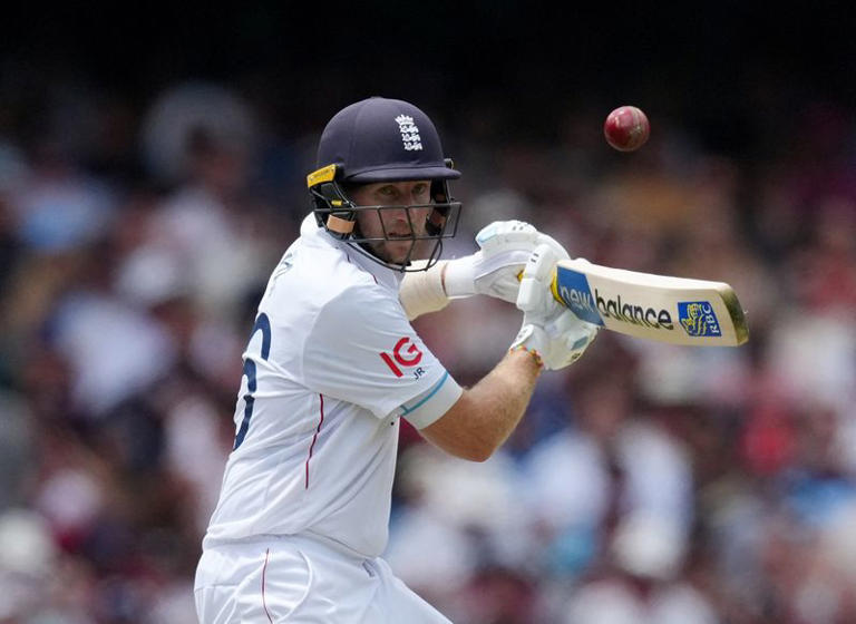 Cricket-Root ton fires England before Head strikes back for Australia