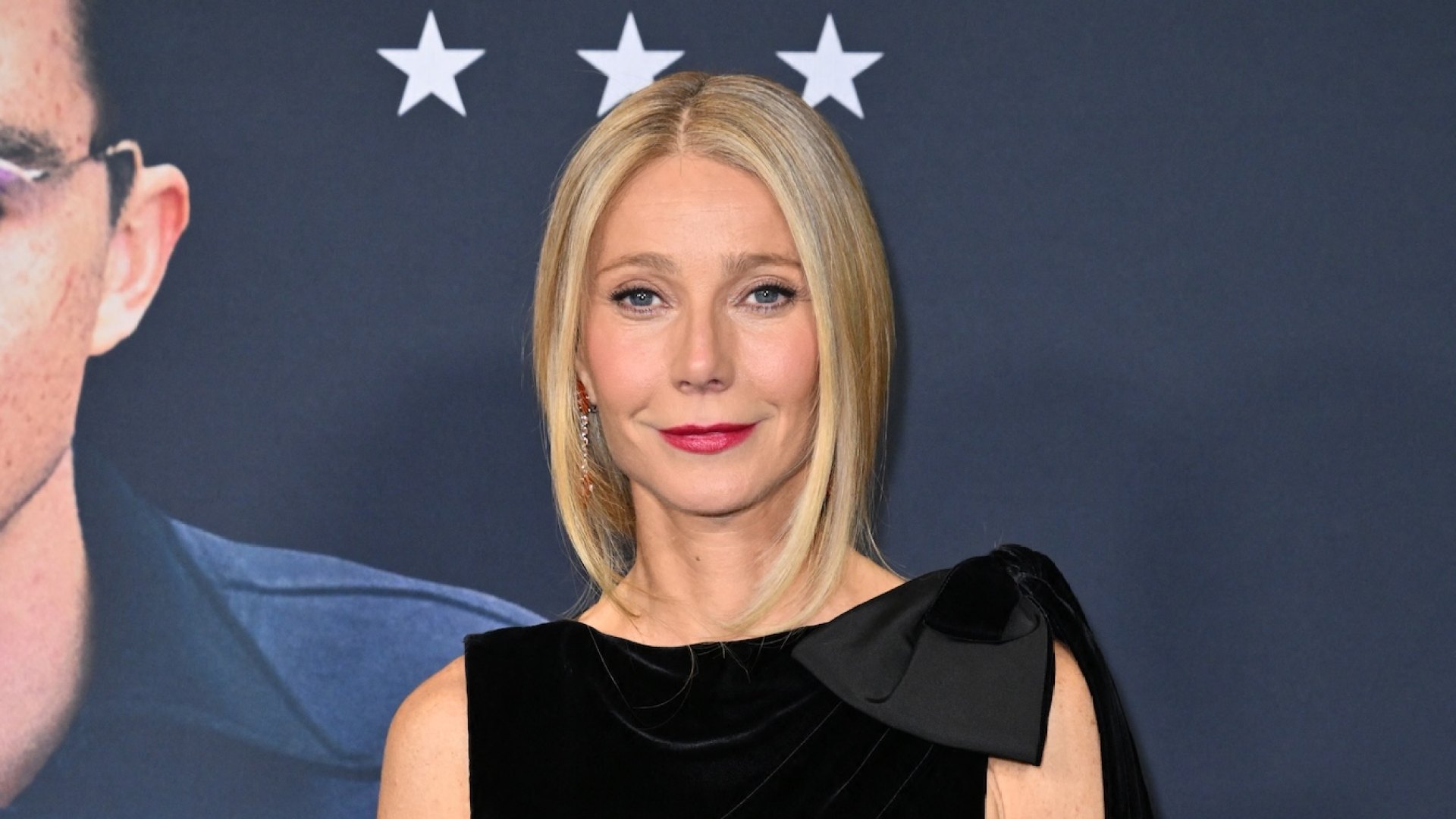 Gwyneth Paltrow doesn't actually use her Oscar as a doorstop