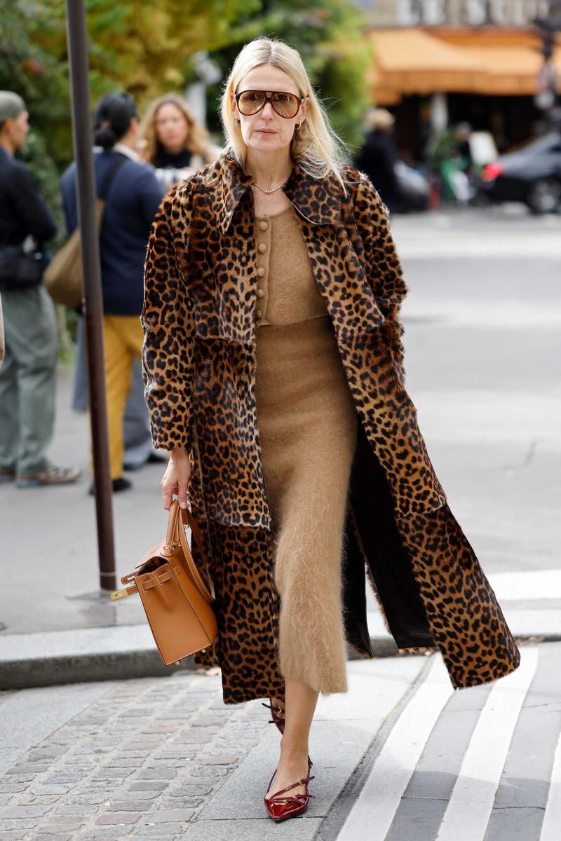 Cek perbedaan blazer dan coat cewek, ada tips padu-padannya juga!