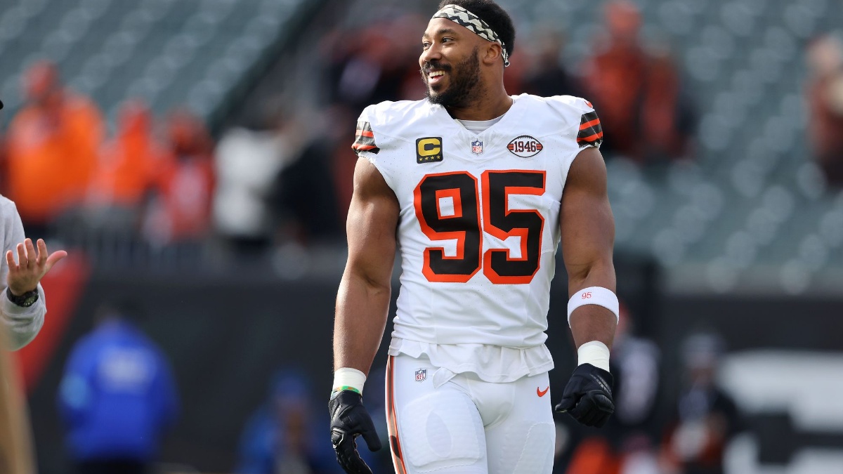 NFL: Myles Garrett's dad's quirky camera goes viral on record-breaking day