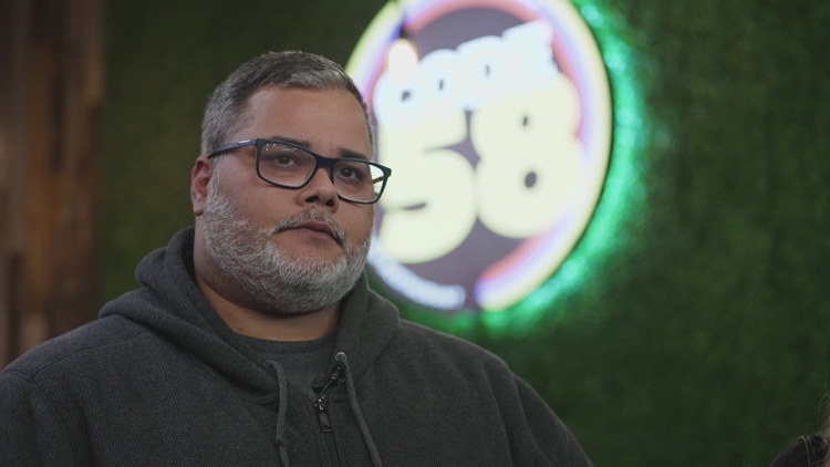 Venezuelan restaurant owner hopes for homeland's future after Maduro's ...