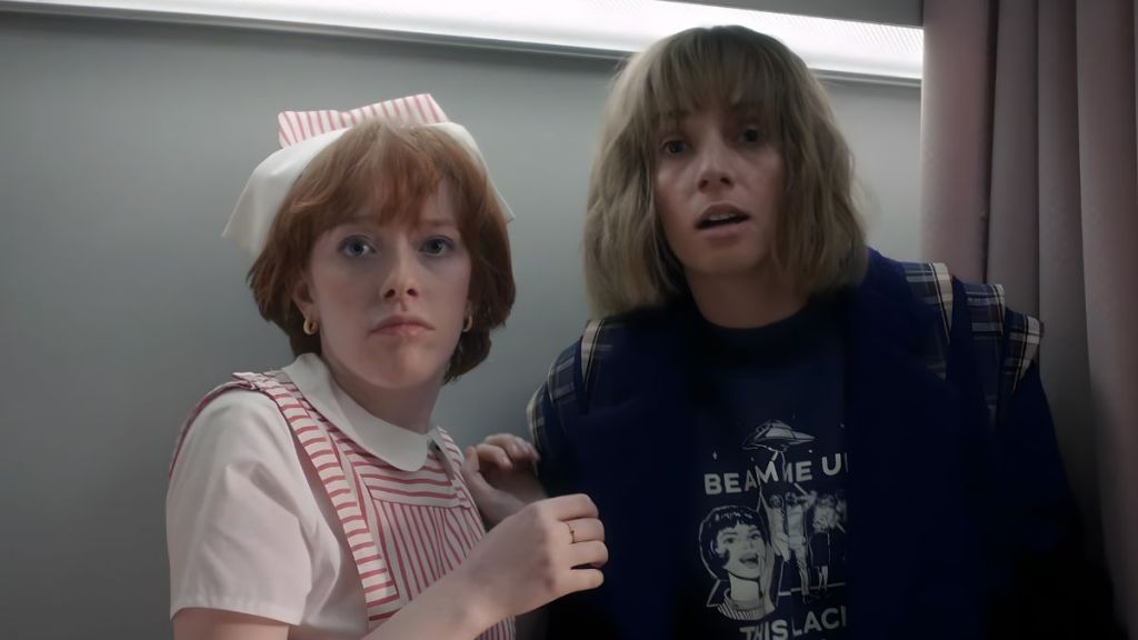 Stranger Things creators answer if Robin & Vickie ended up together