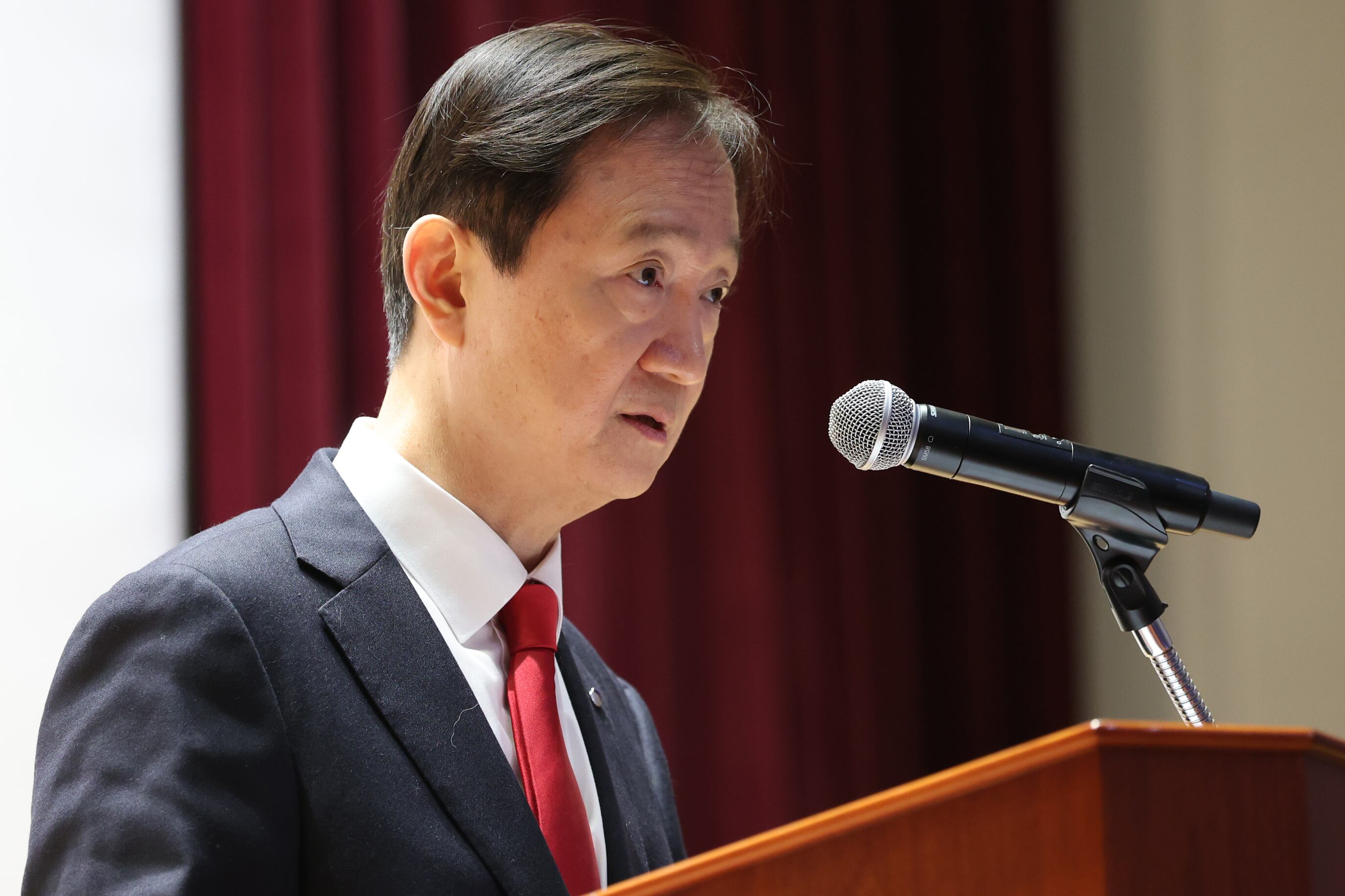 FSS head warns public institution designation would create 'roof on top ...