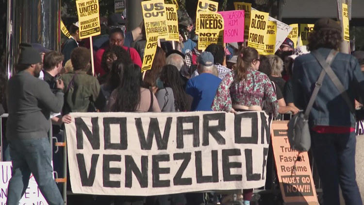 Houston-area Venezuelans react with hope and concern to Maduro’s capture
