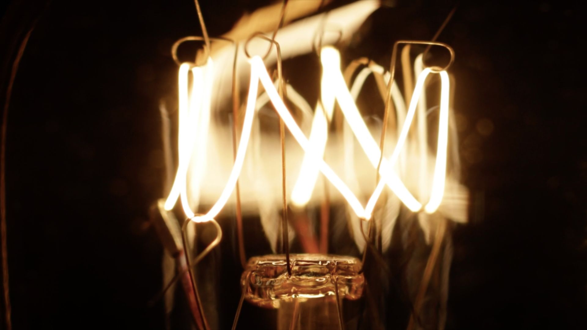 Cotton fabric generates electricity from humidity; powers LEDs, devices ...