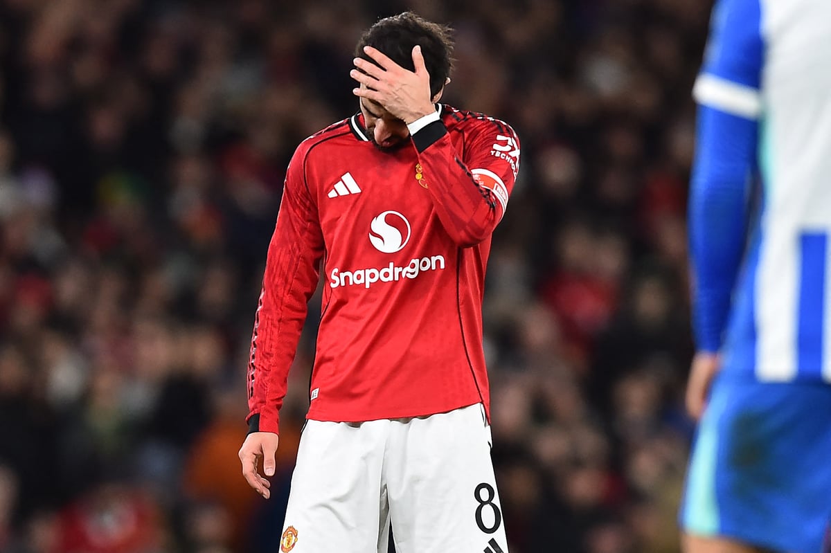 Man Utd 0-1 Brighton: Second half underway - Live