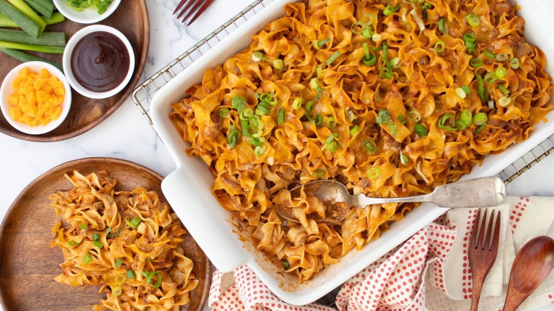 Cheesy BBQ beef casserole recipe