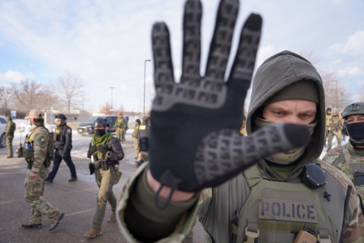 Noem signs policy that hinders lawmaker oversight of ICE