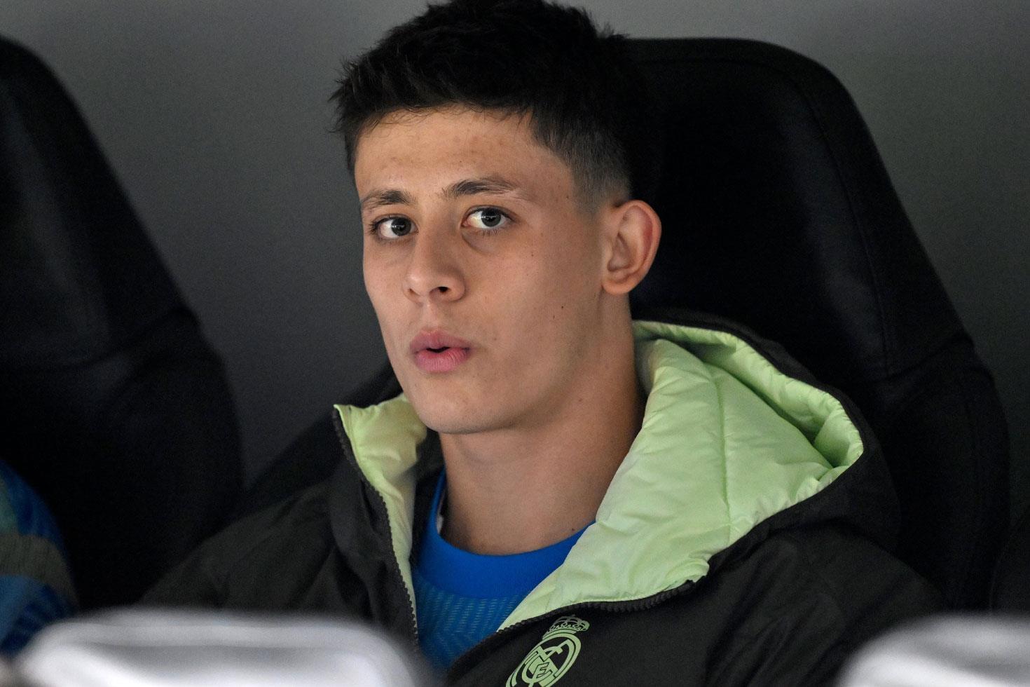 Real Madrid'den El Clasico öncesi skandal Arda Güler hatası