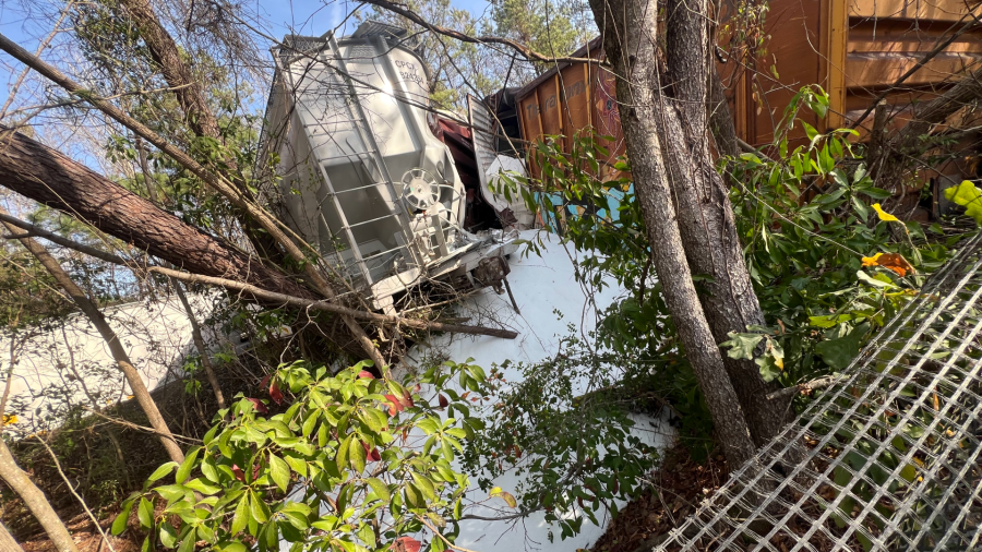 Highway 78 still closed after Summerville train derailment