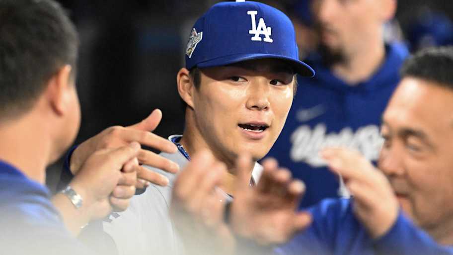 Dodgers star Yamamoto shows off insanely big tuna catch in Japan hometown