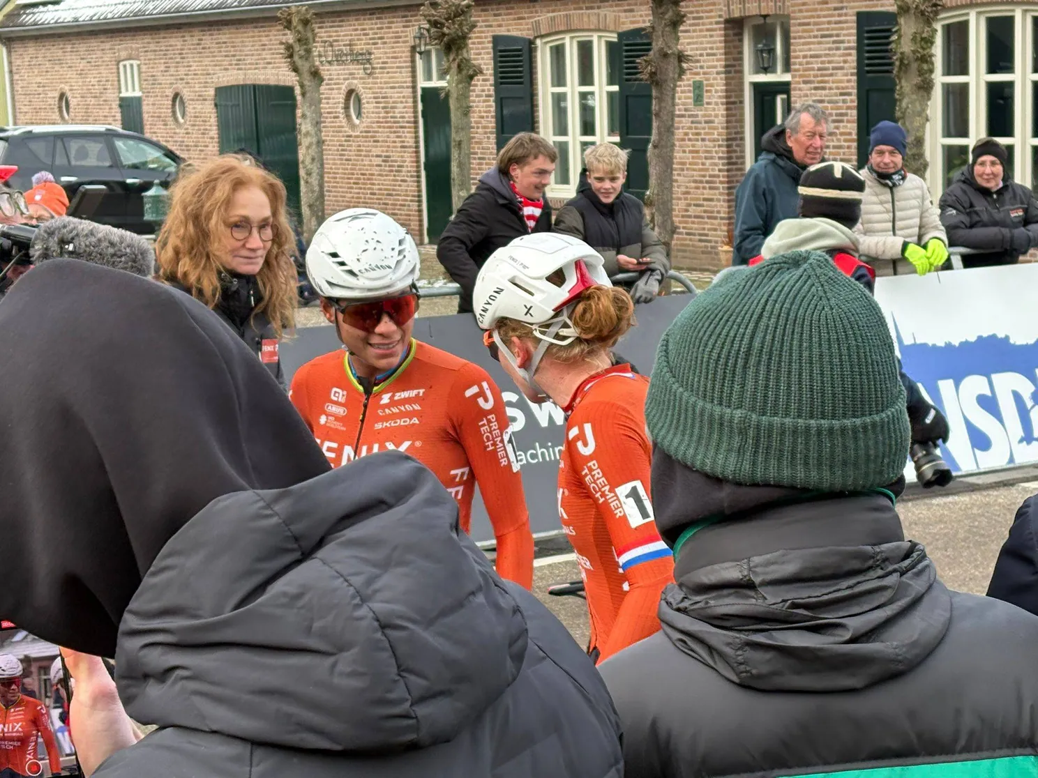 Puck Pieterse hoopt dat fysieke schade meevalt na harde val op NK ...