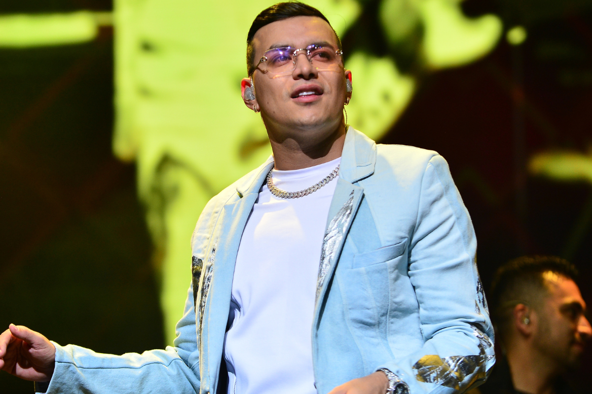 Colombian singer dies in plane crash just hours before concert: Yeison ...