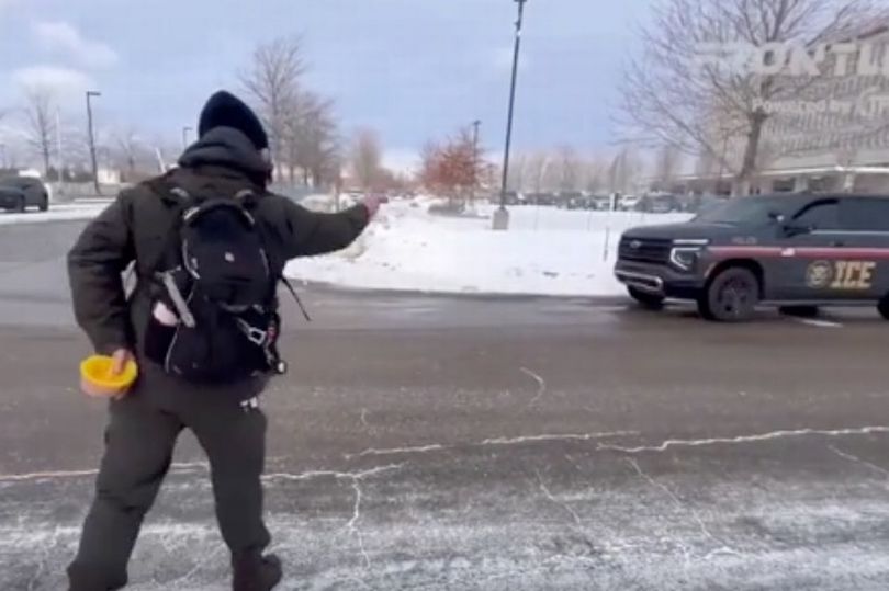 Minnesota protester throws slices of meat at ICE vehicles as tensions ...