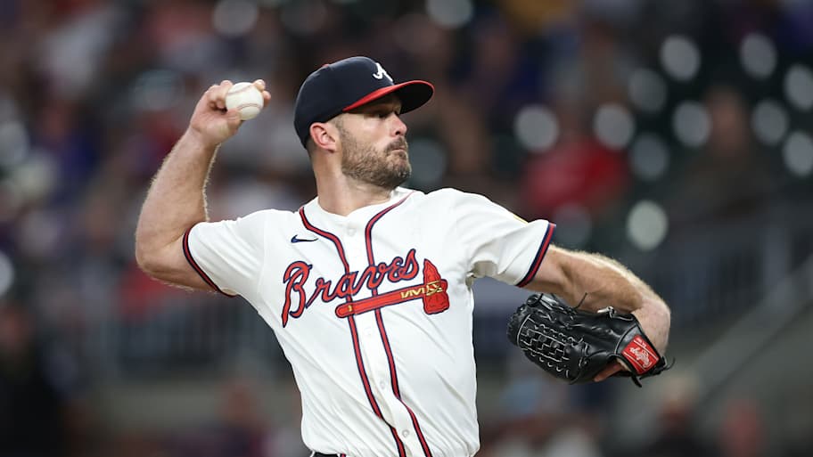 Former Twins reliever is still kicking it after bounce-back 2025 season ...