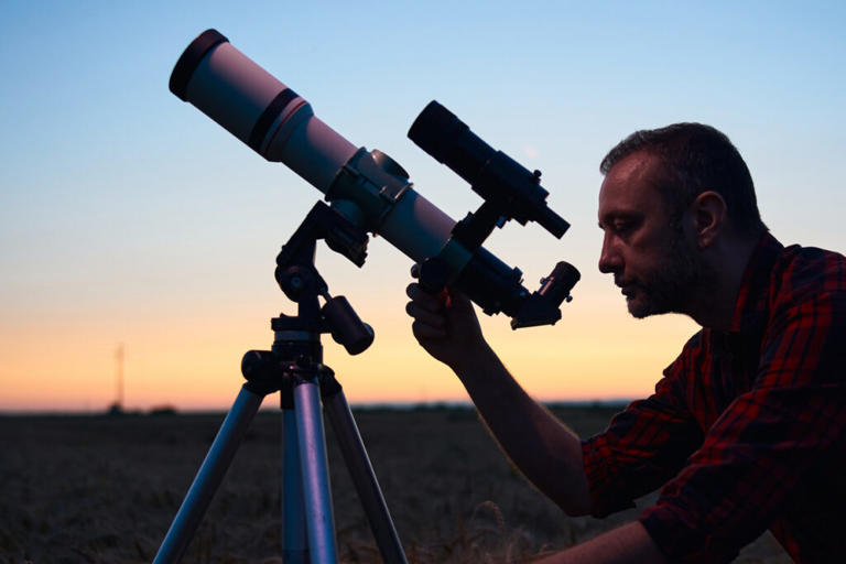 How astronomers measure distance without travelling anywhere