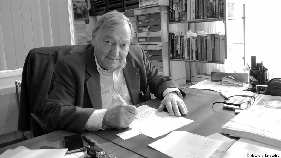 Aliens trauern um Erich von Däniken