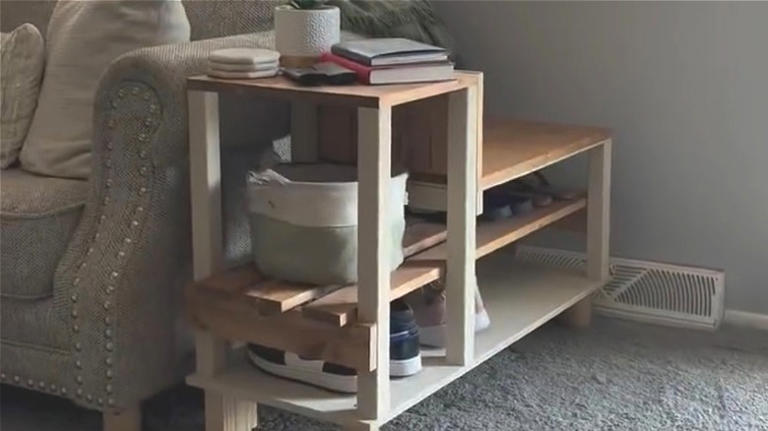 Build a multifunctional shoe rack with this creative DIY idea