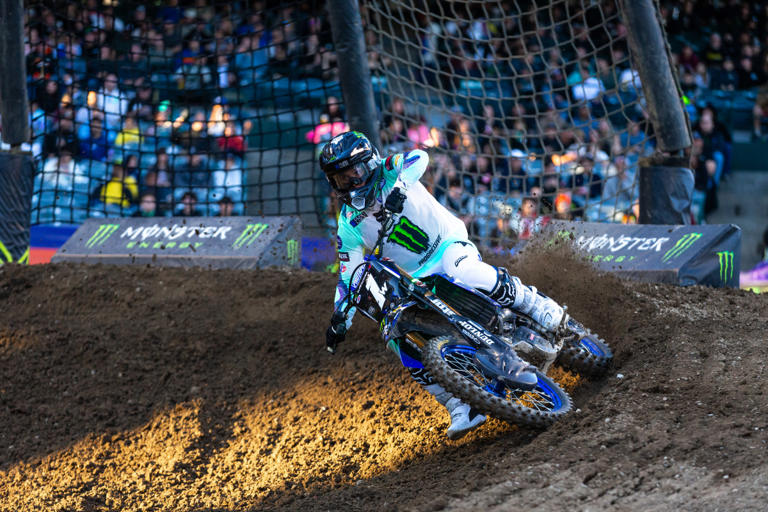 Anaheim 1 results: Tomac, Anstie win on opening night