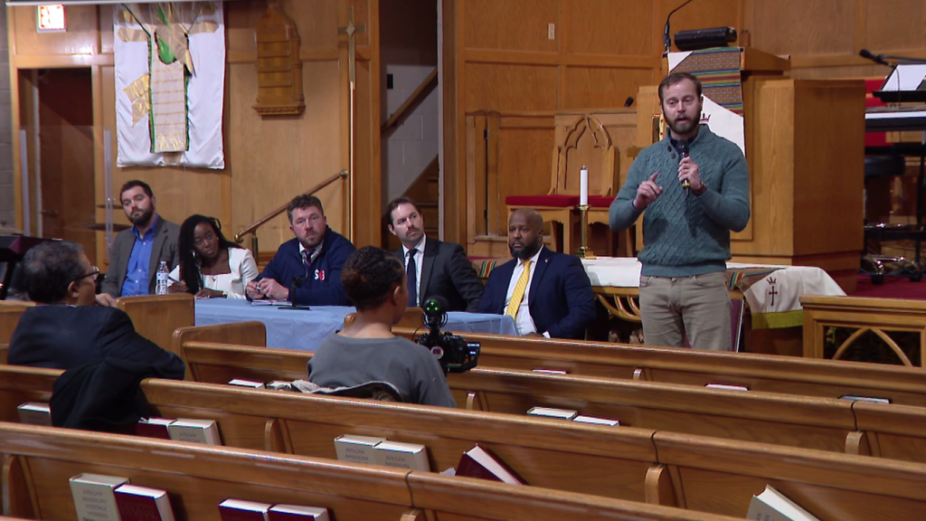 CBS News Chicago's Jermont Terry hosts US Senate candidate forum