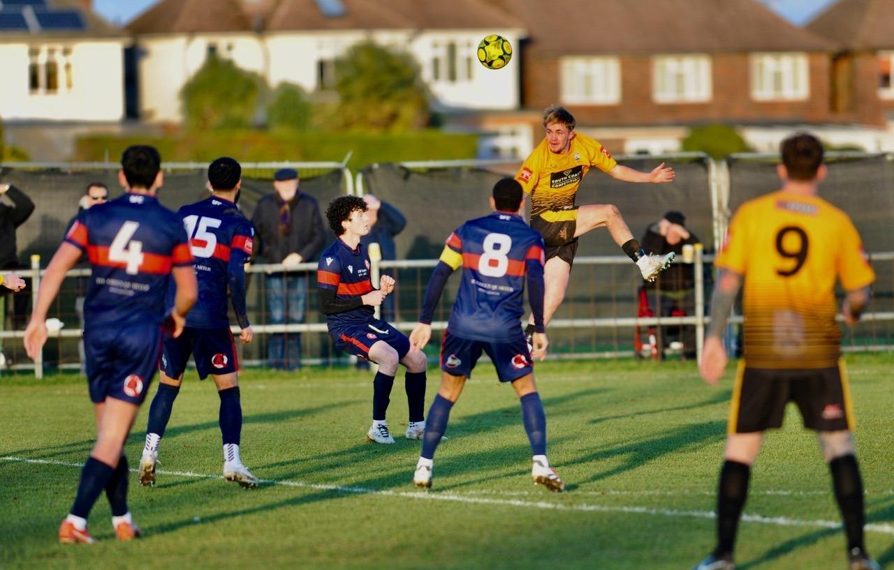 23 photos from Littlehampton Town's Isthmian League draw with Southall
