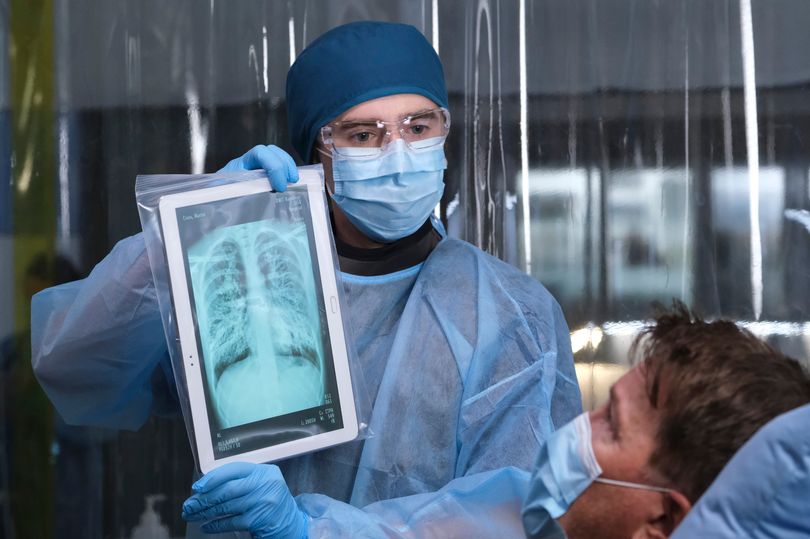 'Best medical drama ever' that left fans in tears tops Netflix charts